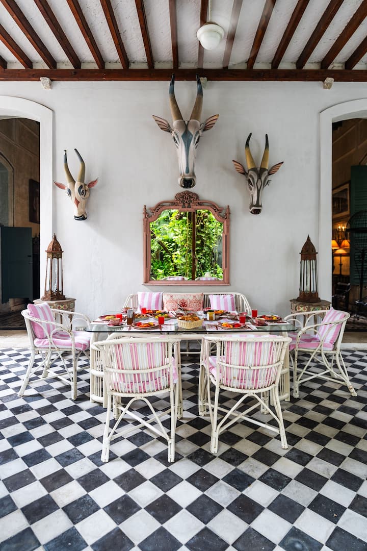 Beautiful Garden Villa Room In The French Quarter - 폰디체리