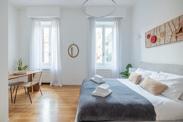 Venere In Trevi - Roma