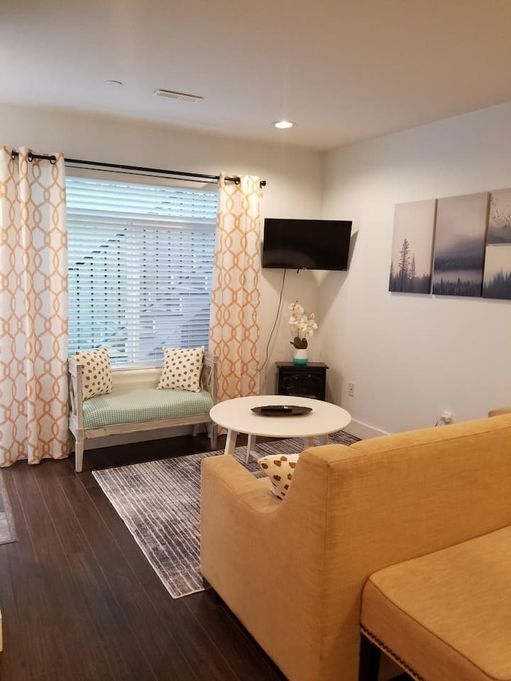 Cozy 2 Bedroom Suite In Maple Ridge - Maple Ridge