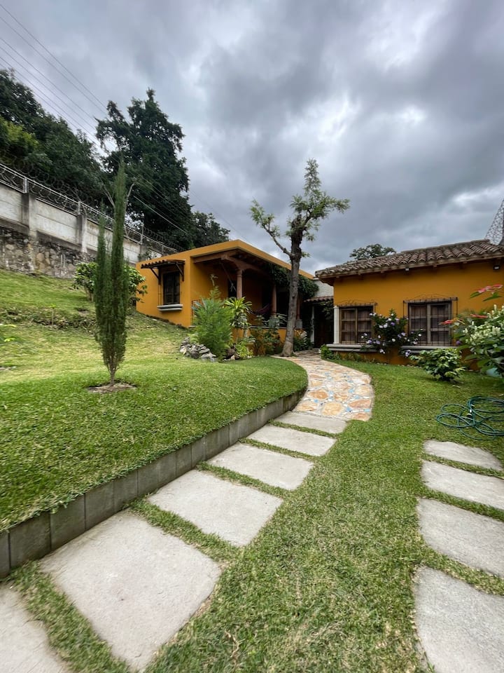 Beautiful  Villa  Few Minutes From Dowtown Antigua - Guatemala