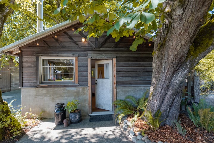 Private Countryside Cabin W/ Cozy Fireplace - Duncan