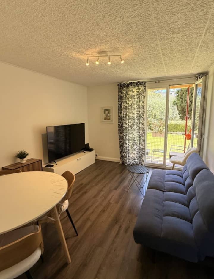Garden View Apartement  20 Mins From The Beach - Nice