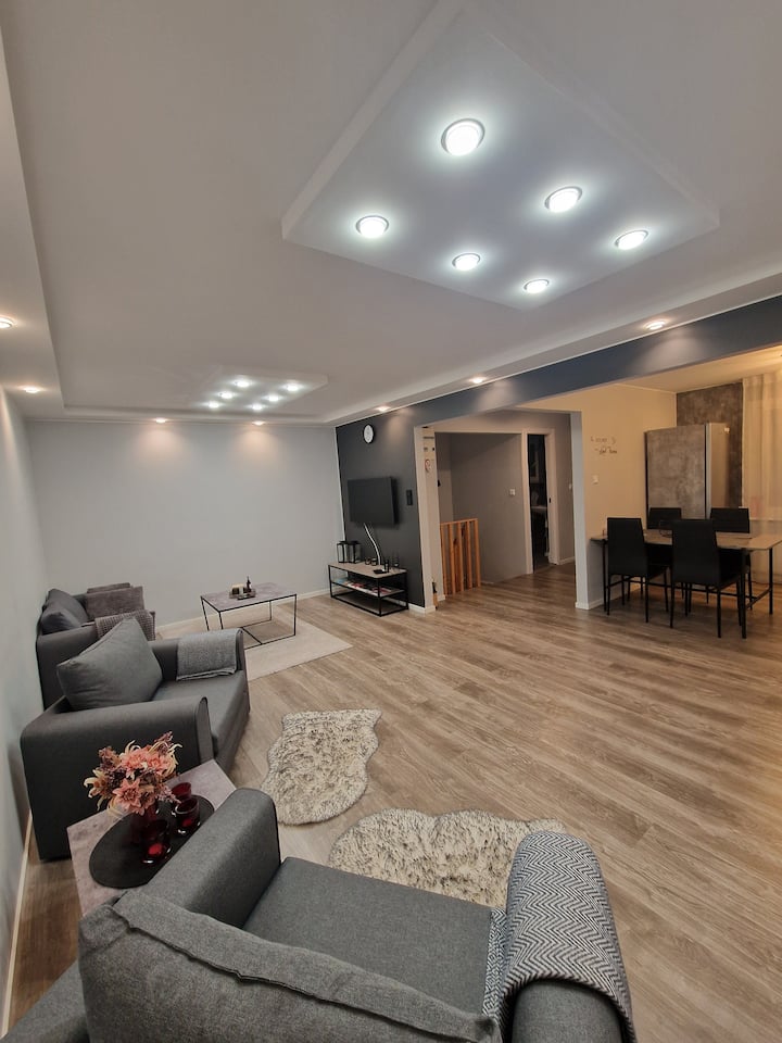 Modernt Gästhus På 90 M2  För Upp Till 8 Personer - Västervik