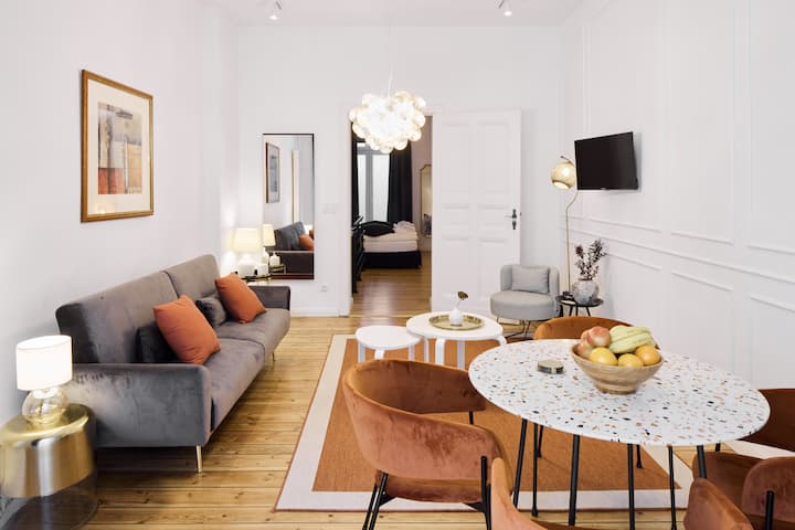 Curated City Refuge - Berlin