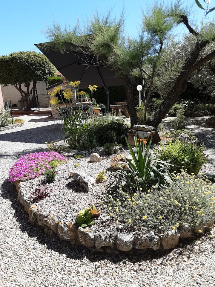 Petit Appartement Sympa Dans Maison Individuelle - Carpentras