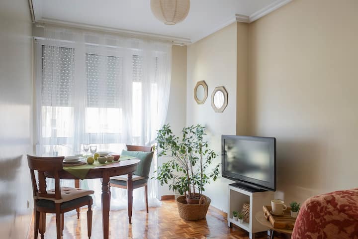 Apartamento Con Garaje Cerrado. - Santander