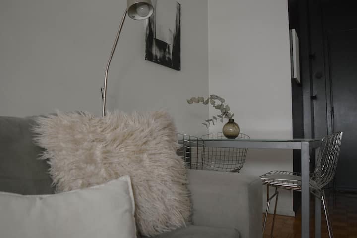 Quiet & Bright One Bedroom Apartment In Recoleta! - Argentina