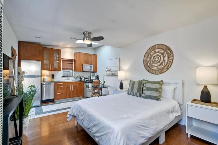 Cardiff Breeze - Del Mar, CA