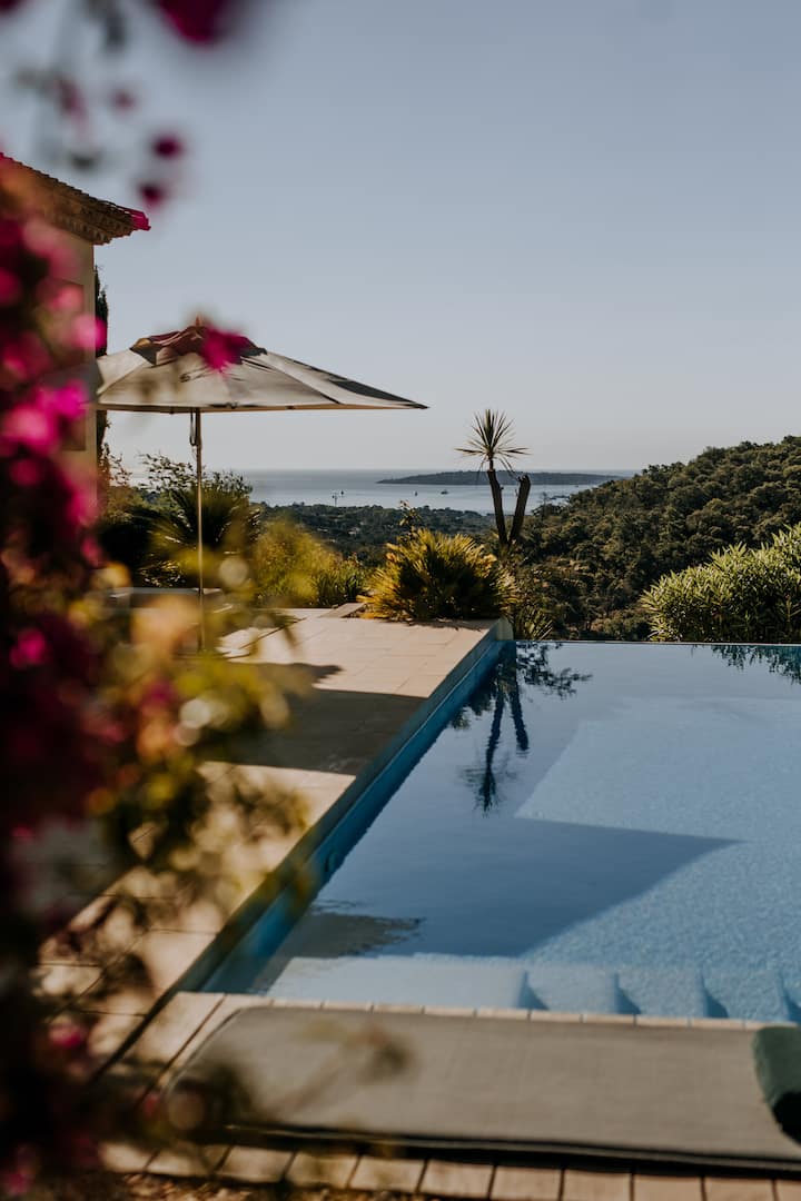 Superbe Villa Contemporaine Vue St Tropez - Le Plan-de-la-Tour