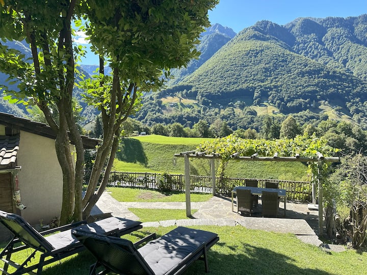 Hiking & Biking Paradise Perfect For Nature Lovers - Bellinzona