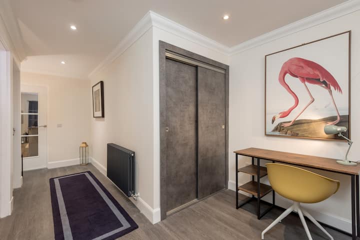 Stylish 1 Bedroom Flat In The Centre Of Edinburgh - Edinburgh