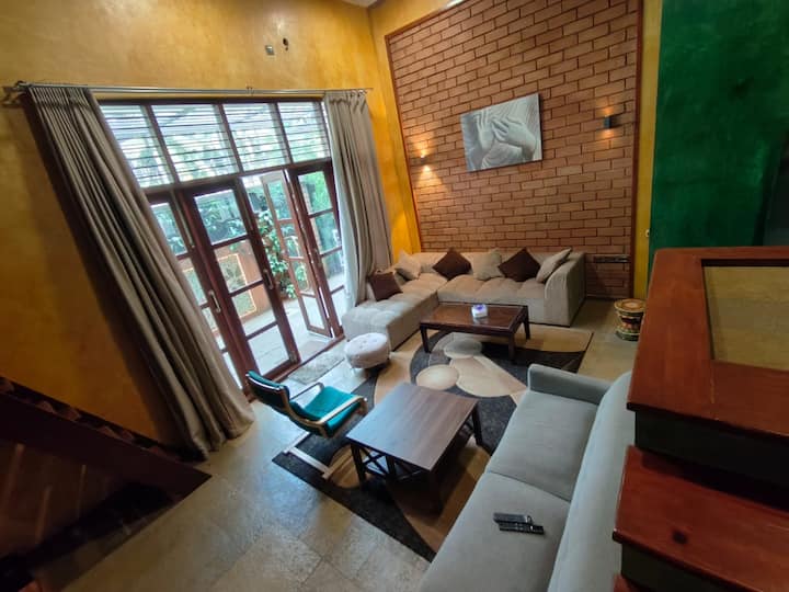 Heritage 4bhk Villa For Families Near Metrostation - Bengaluru