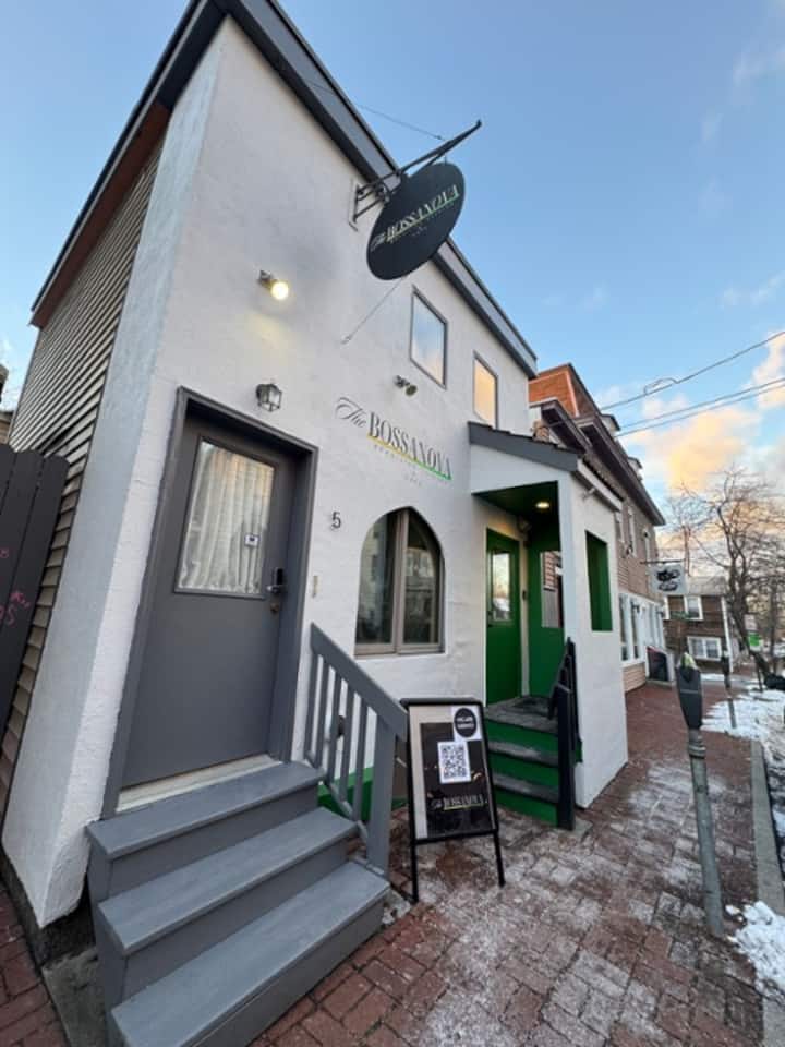 Cloud House  -2 Bd & 2 Baths In New Paltz - New Paltz, NY