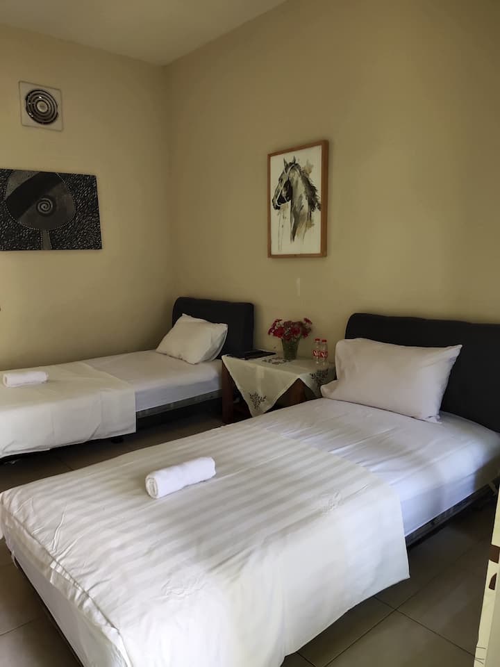 Mettaloka Guest House Standard Room - Borobudur