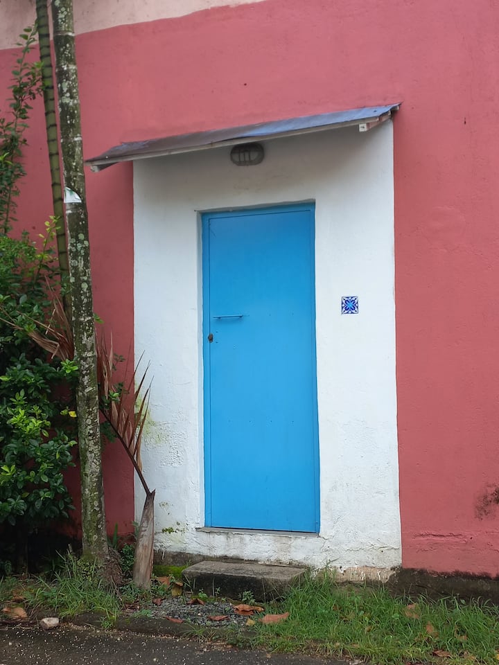 Beautiful Tropical A/c Designer Studio - Colombo