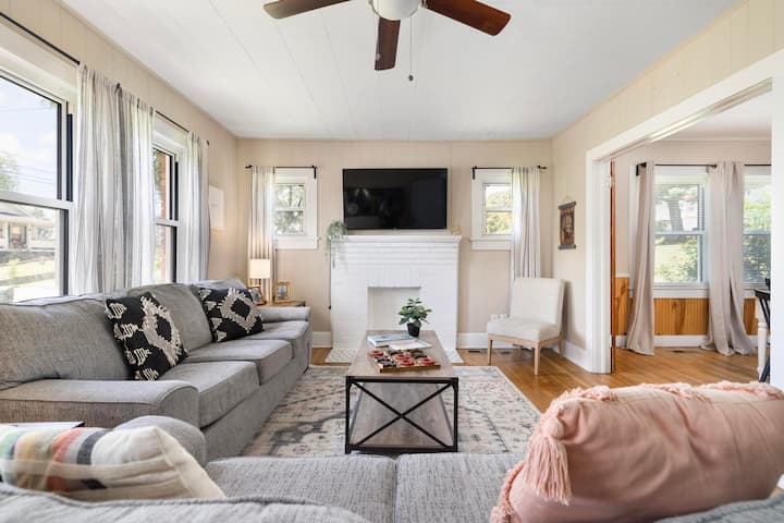 'My Tennessee Mountain Home' In Kingsport - Fort Patrick Henry Lake, TN