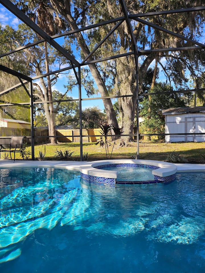 Mel's Resort. Home Away From Home With A Pool! - Kissimmee