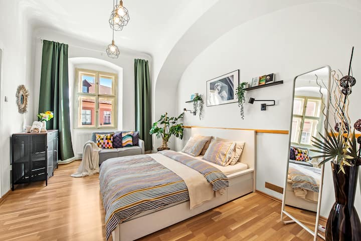 Groups&families 2 Bedroom Apt By Charles Bridge - Prague
