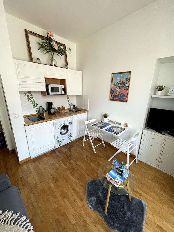 Studio Cosy Situé Sur Jean Médecin Et Climatisé. - Nice