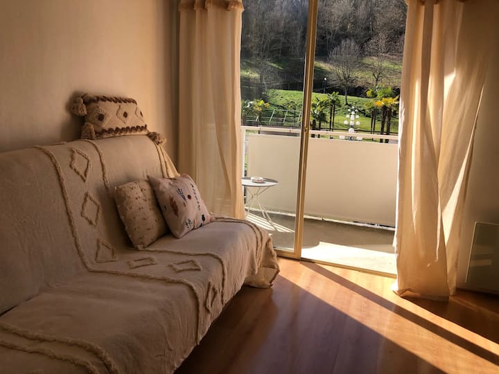 Apartment Balcony Garden View - Lannemezan