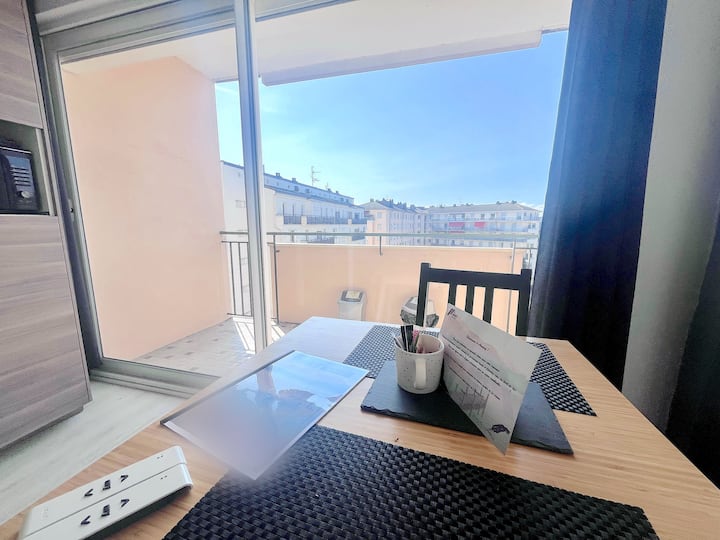 Charmant Studio En Centre Ville (Balcon & Parking) - 阿訥西