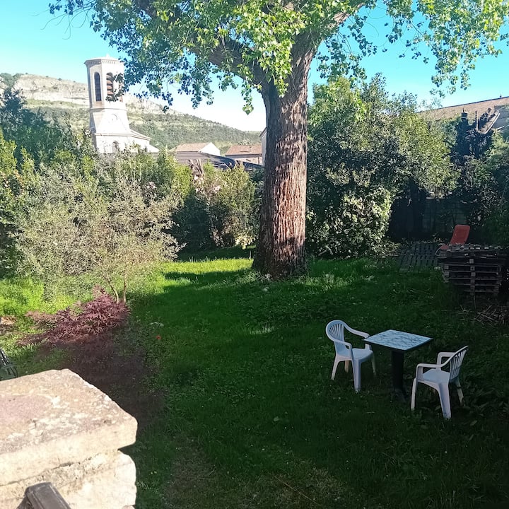 Charmante Villa Avec Jardin Arboré Et Clôturé - Aubenas