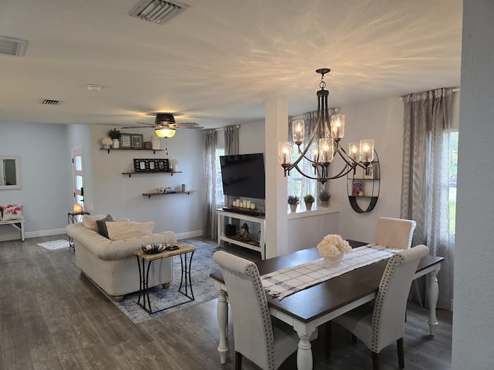 A Zen Home. - Tampa, FL