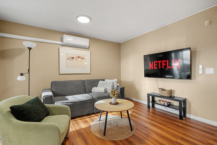 3 Beds Riverside: A/c | Free Heated U/g | Stampede - Wilder Institute/Calgary Zoo