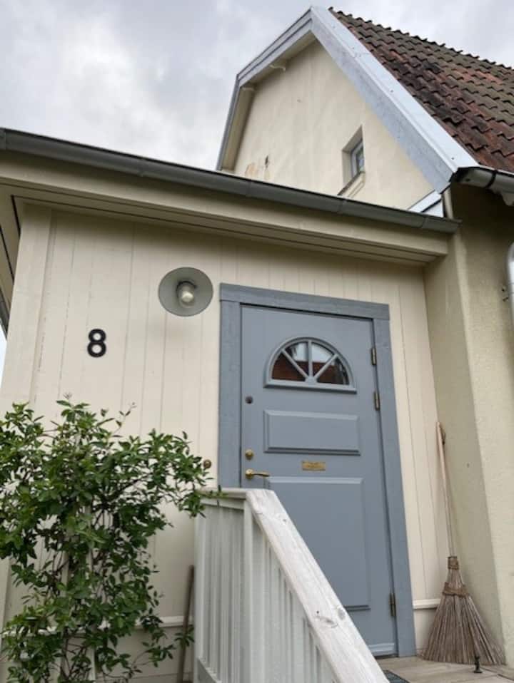 Charmigt Parhus I Gamla Enskede Med Pool - Stockholm