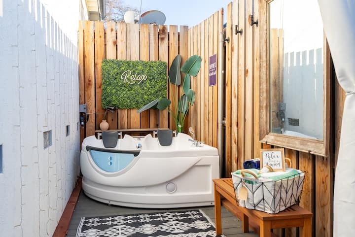 Walk Downtown! Outdoor Spa/firepit/calpoly/bikes! - San Luis Obispo, CA