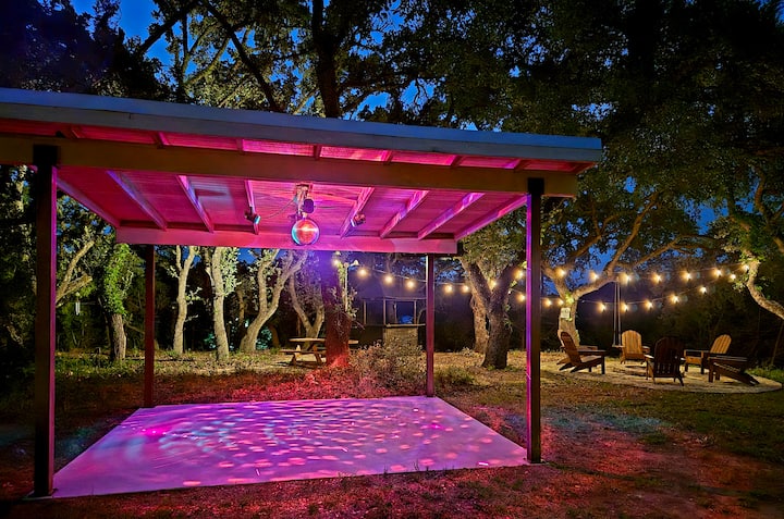 Your Spring Break Oasis In The Hill Country! - Canyon Lake, TX