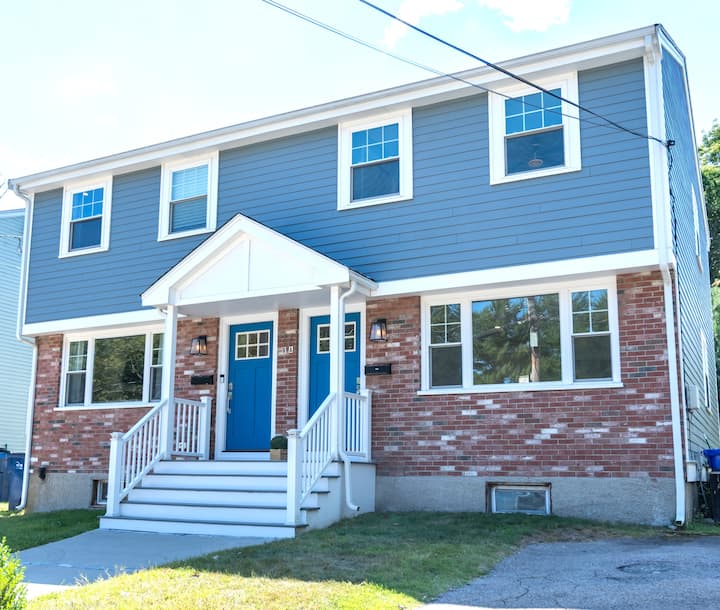 Top Of The Hill Townhouse - Newton, MA