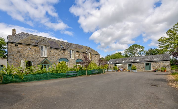 The Coach House At Moyglare Manor, Maynooth - Celbridge