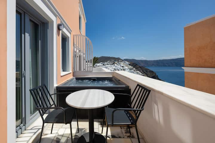 Armonoia Caldera View Suite Outdoor Heated Tub - Oia