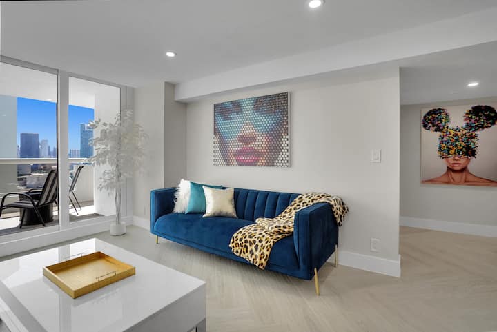 Visions! Water And Miami Skyline Views! Brand New - Miami, FL