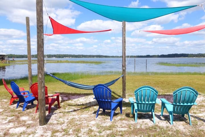 Holiday Getaway Cottage*lake*hottub*boats*king Bed - Hawthorne, FL