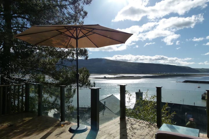 2-bedroom Cottage In Barmouth Old Town - Sea Views - Barmouth