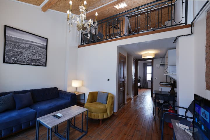 Cozy 2+1, Redecorated, 5 Min. To İStiklal Street - Carigrad