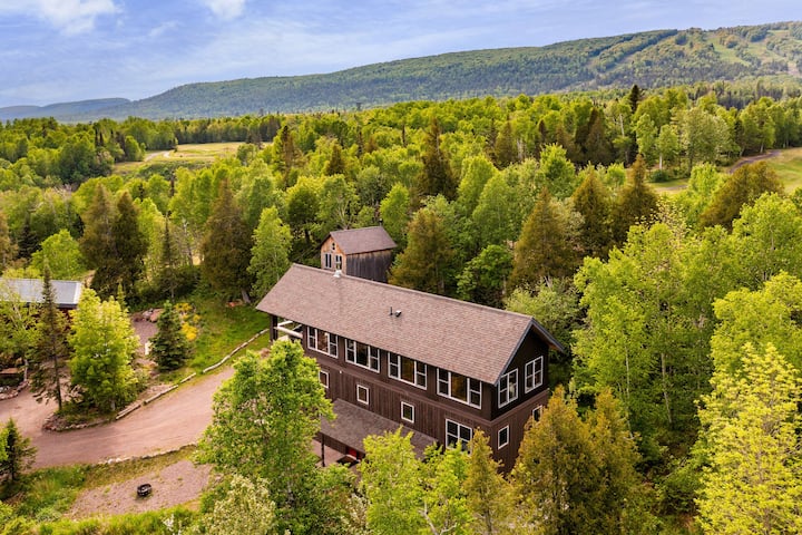 Treehouse Retreat With Sauna Near Lutsen Ski - Lutsen, MN