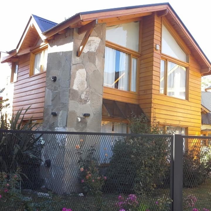 Cabaña Cuatro Estaciones Para Hasta 5 Pasajeros - San Martin de los Andes