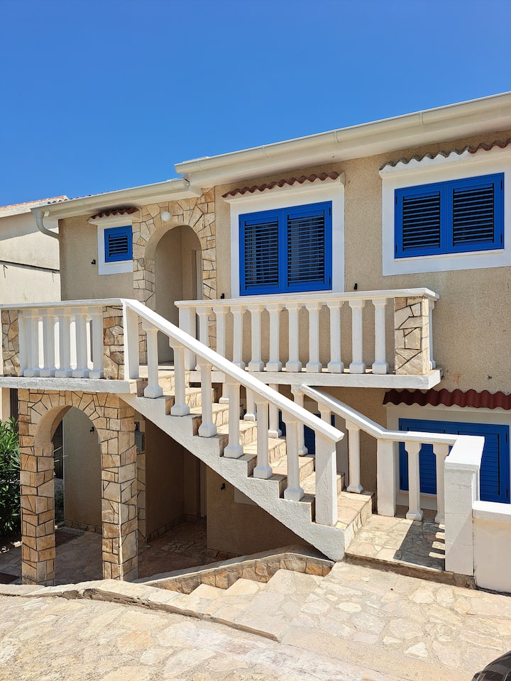Apartment Frani 1 (Pag, Croatia, 2+2) ⭐ ⭐ ⭐ - Pag