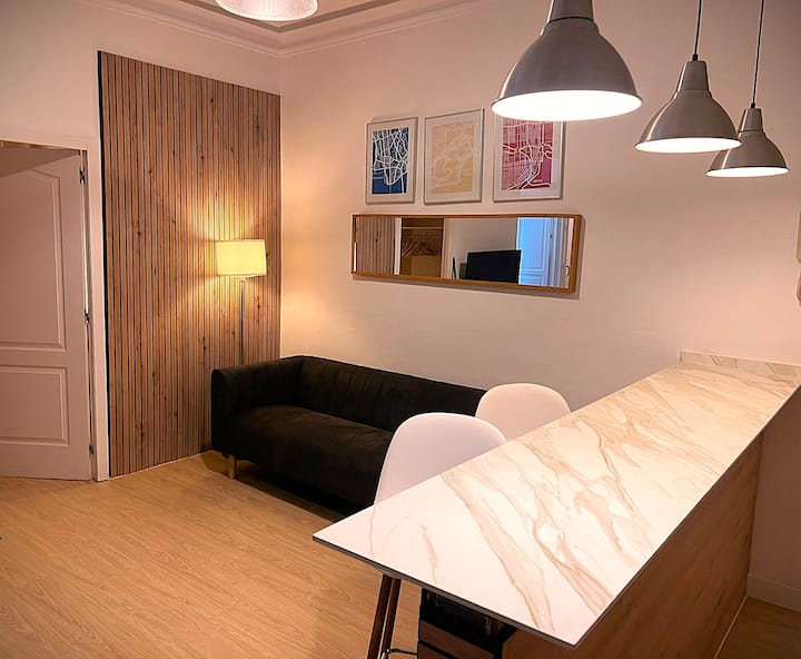 Best Location-especerias Street - Málaga