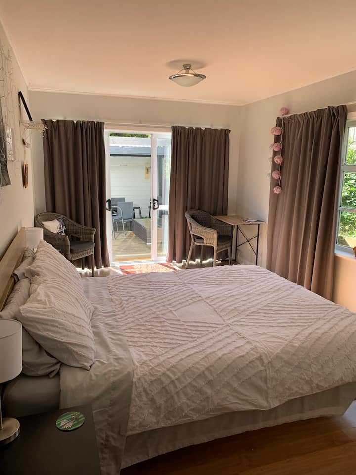 Guest Suite With Free Parking And Private Bathroom - Wellington