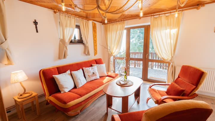 Peaceful Vincent’s Cabin | Sauna & Forest Views - Slovakia