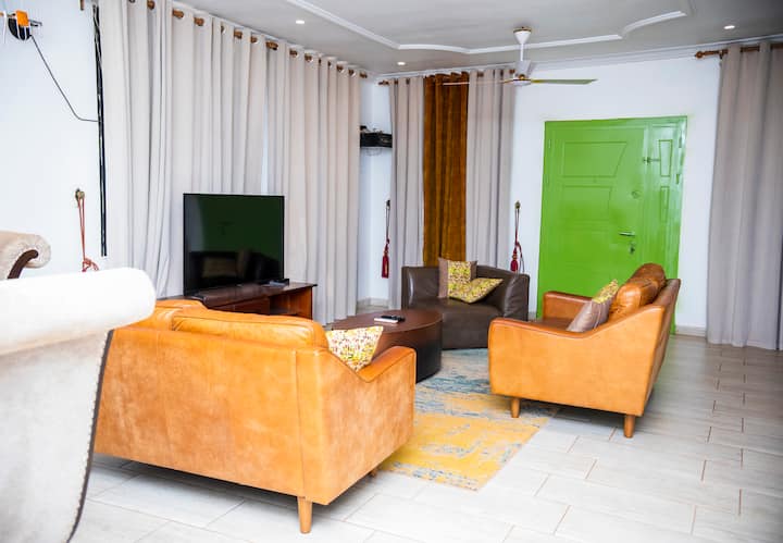 Lovely 3-bedroom Serviced Apartment (Green House1) - Accra