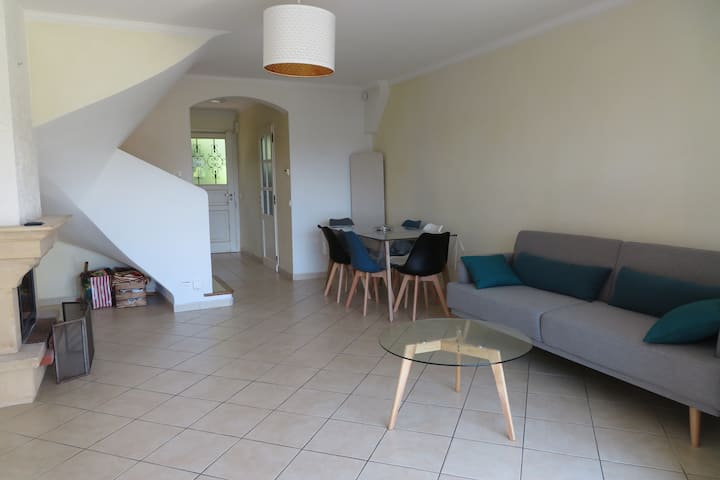Agréable Maison Mitoyenne Dans Copropriété Calme . - Nice