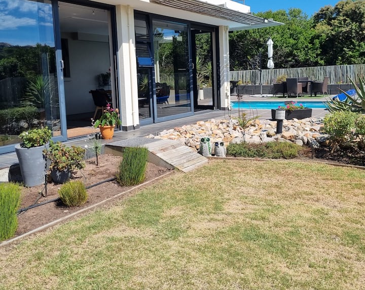 Khayalanga
Mossel Bay Golf Estate
(Solar Power) - Mossel Bay