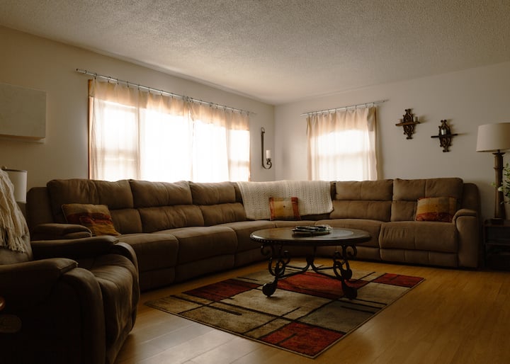 West Lodge (3 Bed, 1 Bath) - Lake Oahe