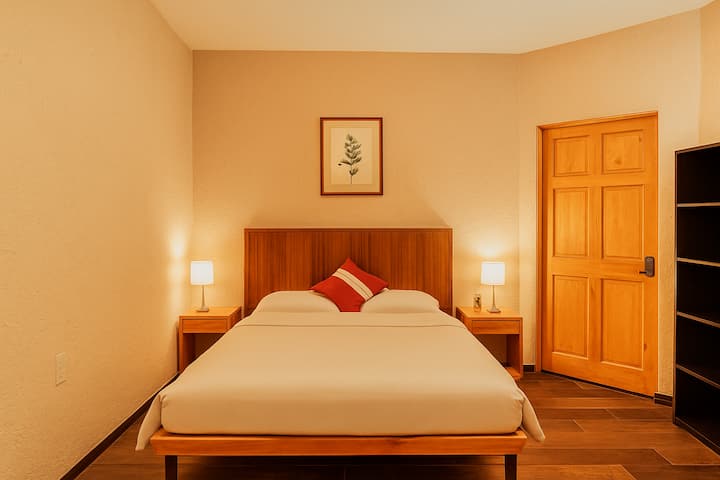 Queen Room W/balcony Access To Terrace And Jacuzzi - Oaxaca