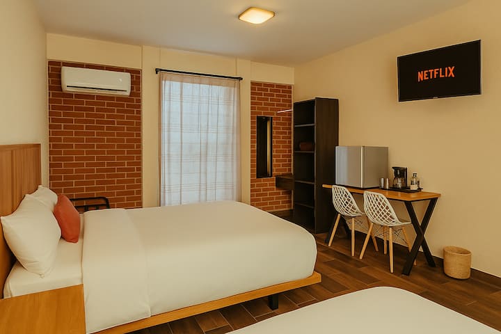 Quadruple Room Casa Acueducto, A/c Jacuzzi Shared - Oaxaca